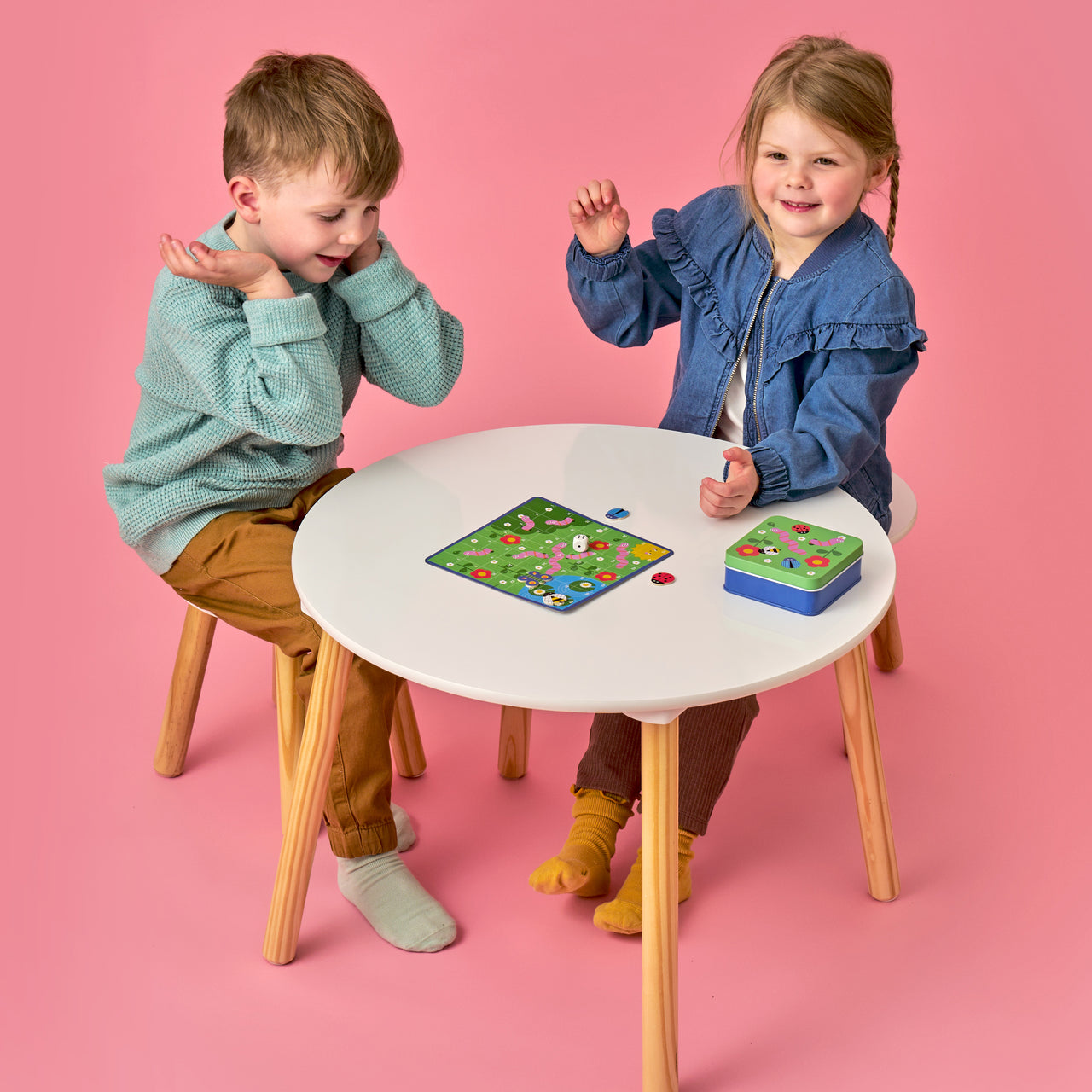 Kidoki on the Go Bug Chase Game – Kikkerland B.V